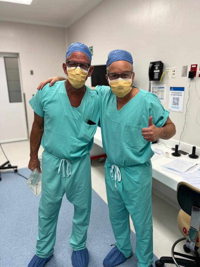 Destacados Cirujanos, Dr. Perito y Dr. Cisneros, realizan exitoso ...